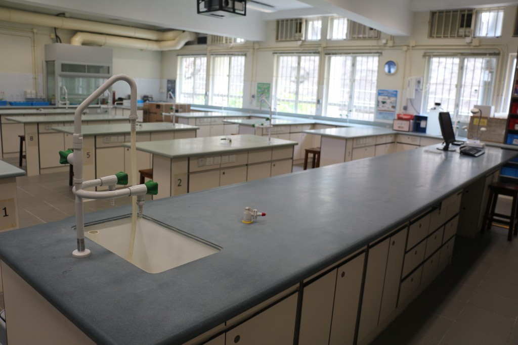 觀塘功樂官立中學 | 校舍設備